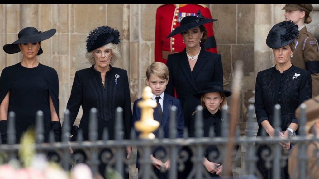 Prince William was hurt when Harry spoke badly of Kate Middleton – Celebrac